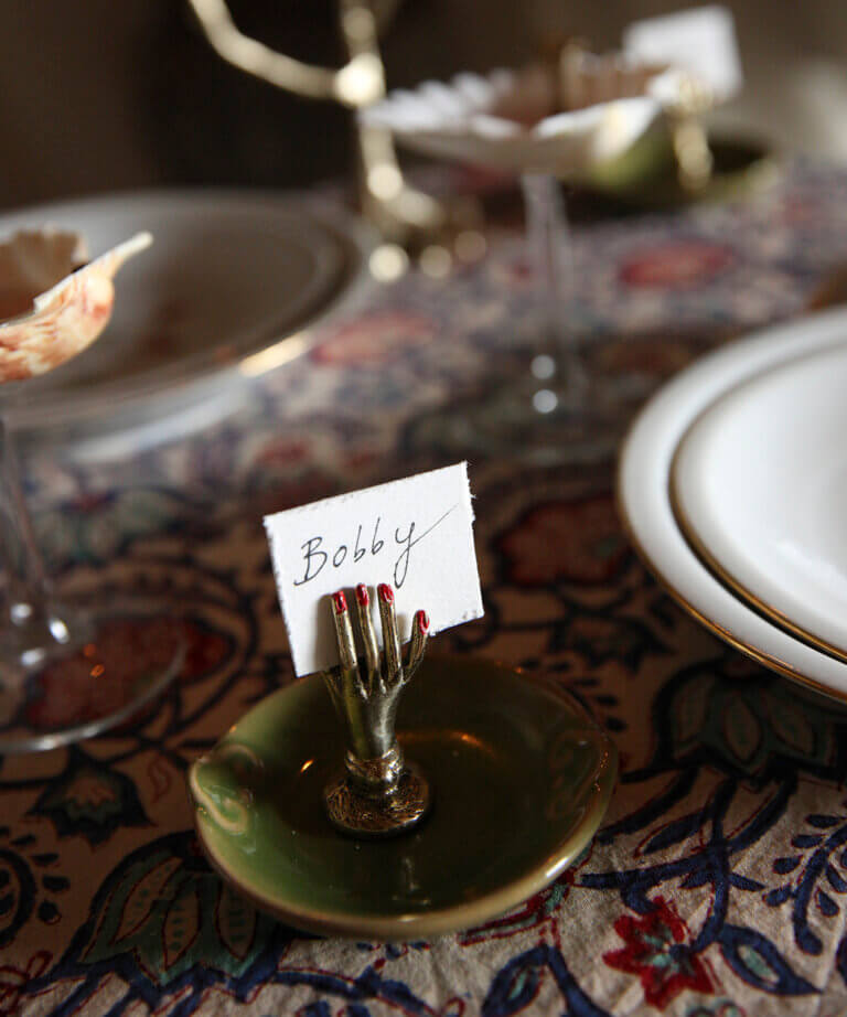 Bella Hand Card Holder - Doing Goods