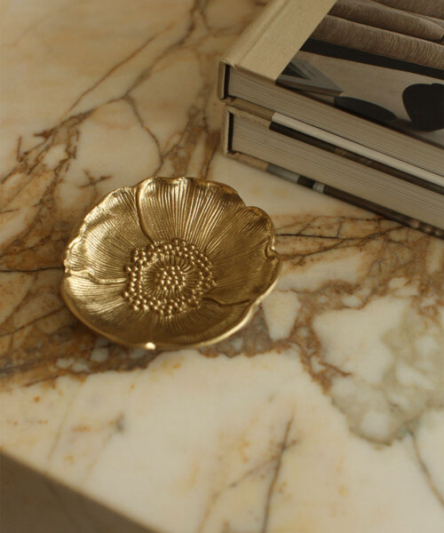 Scarlett Shell Plate Large - Doing Goods