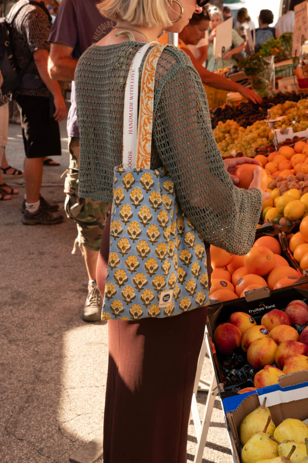 Maggie Horse Double Throw in Tote Bag - Doing Goods