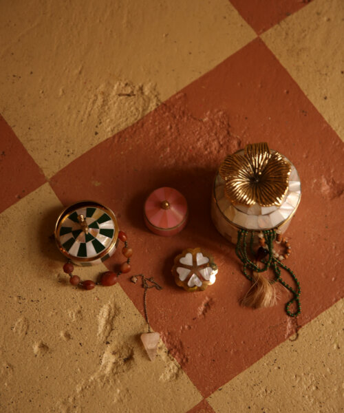 Hailey Hibiscus Circus Box Large Pearly - Doing Goods