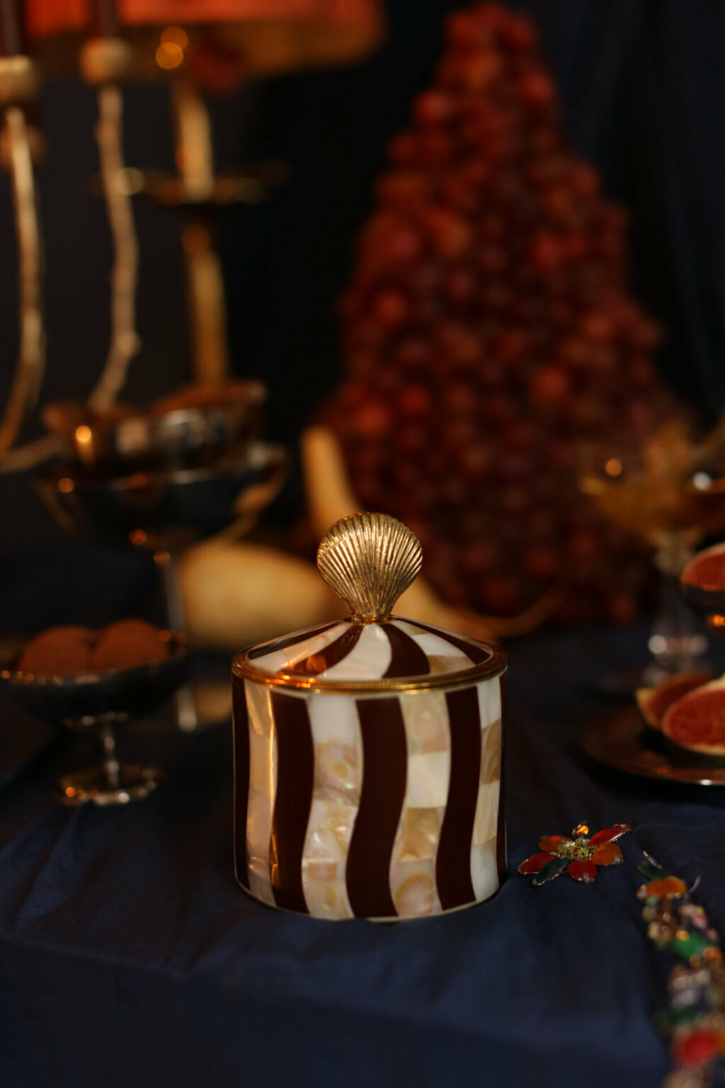 Abby Shell Circus Box Large Burgundy - Doing Goods